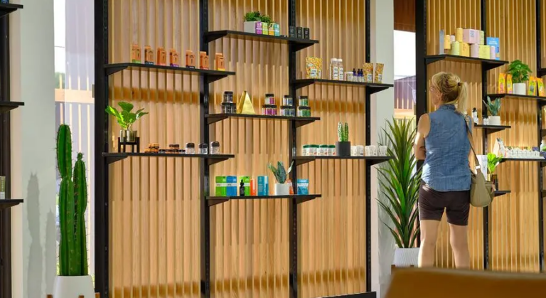 Verano Launches New Bodega-Style Dispensary at Zen Leaf in Phoenix